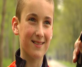 Axel Van den Broek tekent bij Pauwels Sauzen | RTV