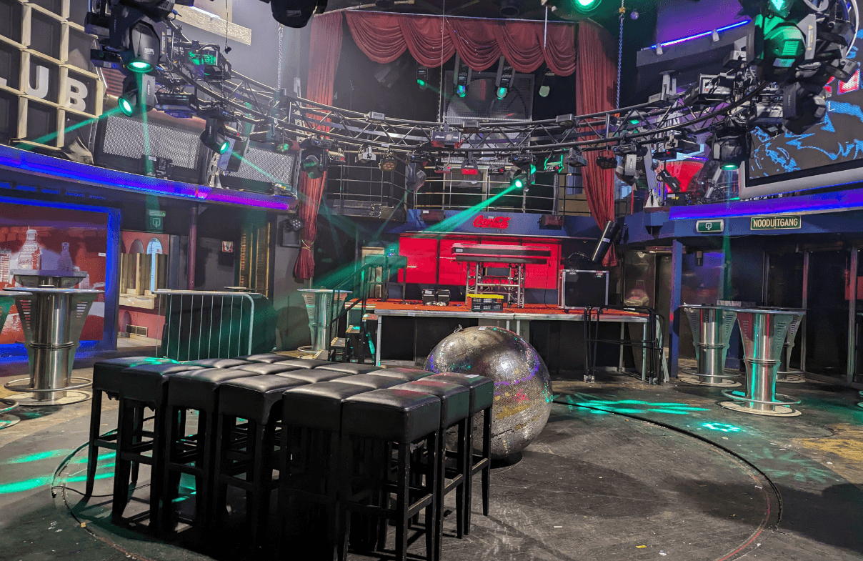 Kijkdag in club Rio: "Alles mag weg, van technisch materiaal tot ...