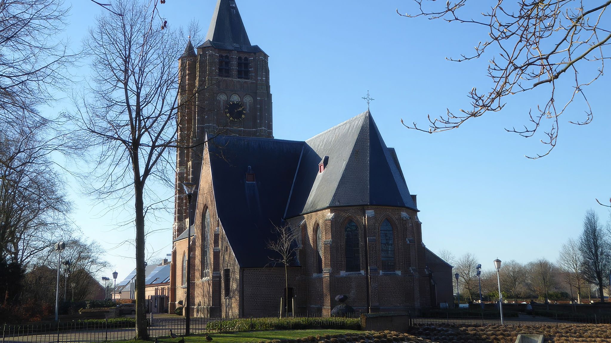 5 van de 6 kerken in Ravels gaan dicht, alleen Sint-Michielskerk Weelde ...