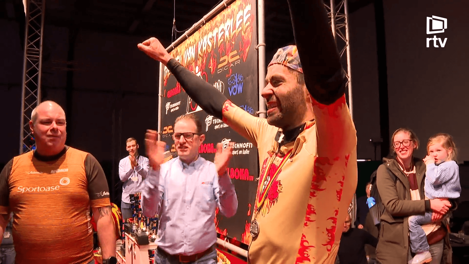 Beresterke Angelo Vandecasteele houdt Seppe Odeyn van 11de zege in Hel ...