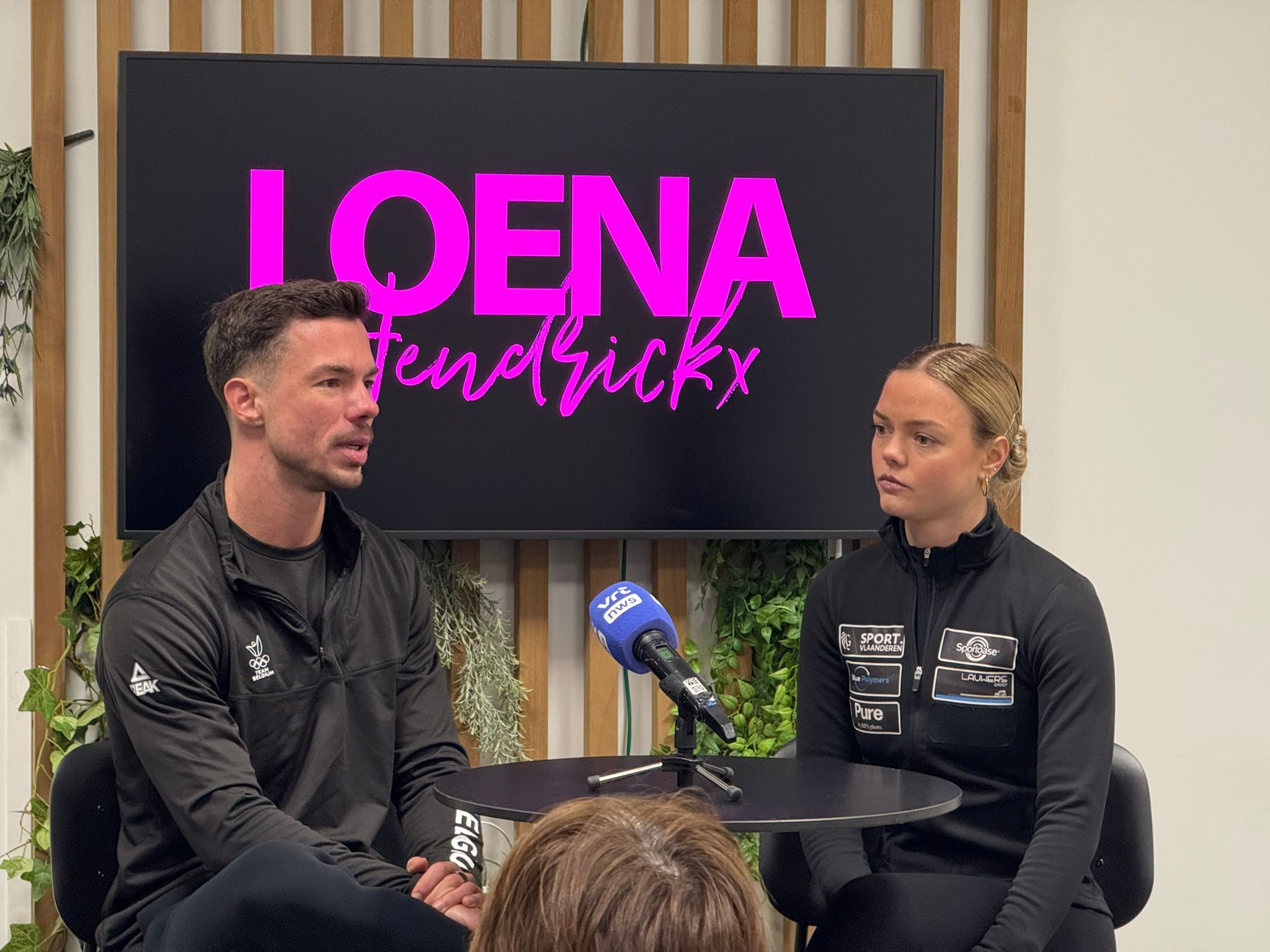 Zilveren medaille voor Loena Hendrickx op EK kunstschaatsen | RTV