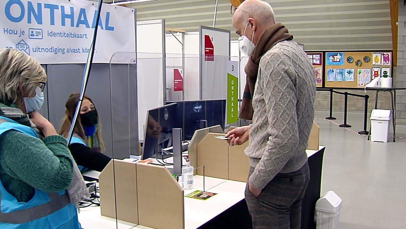 Welke vaccinatiecentra werken met QVAX-reservelijst ? | RTV