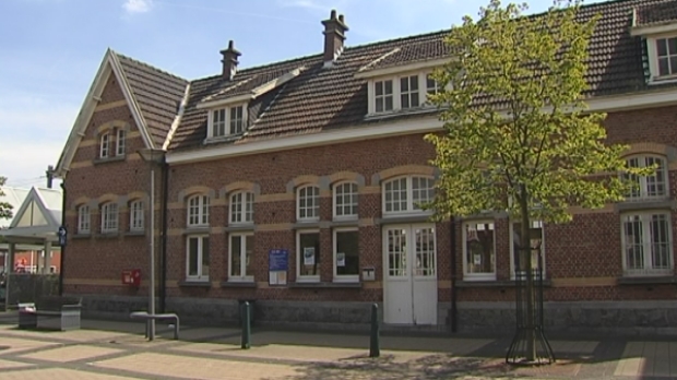 Nijlenaren vindingrijk over invulling stationsgebouw | RTV