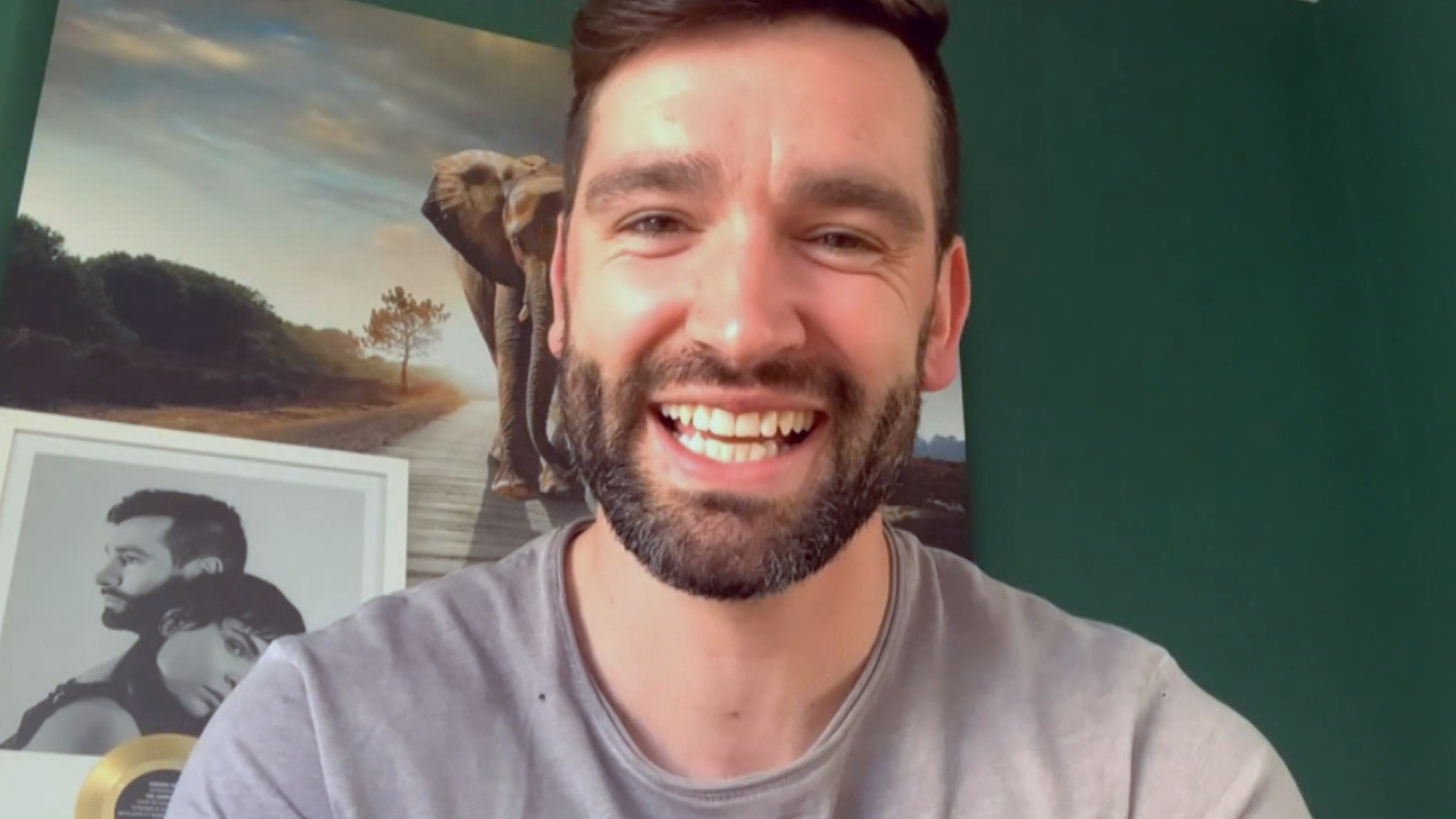 Metejoor meteen op 1 met zijn eerste album | RTV