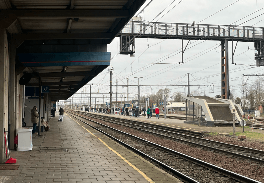 Eerste dag van 5-daagse staking: 3 op de 4 IC-treinen rijden vandaag | RTV