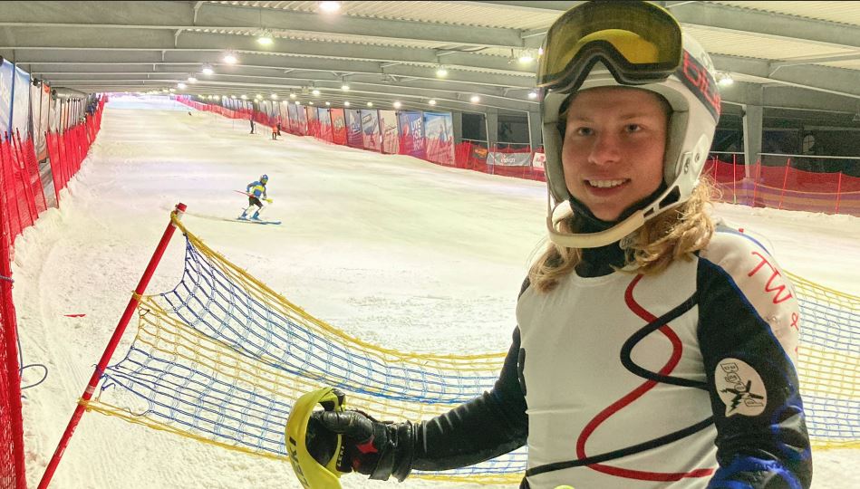 Sara Roggeman sluit skicarrière af in schoonheid | RTV