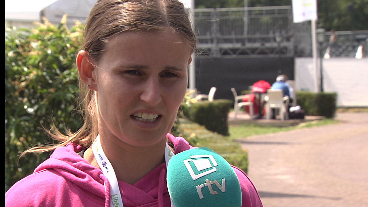 Greet Minnen stunt op Wimbledon | RTV