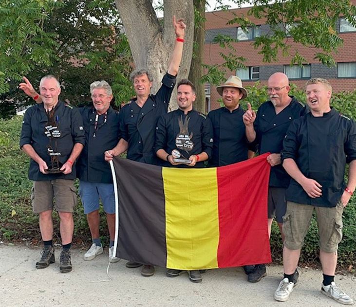 Kempenaars worden wereldkampioen barbecueën! | RTV