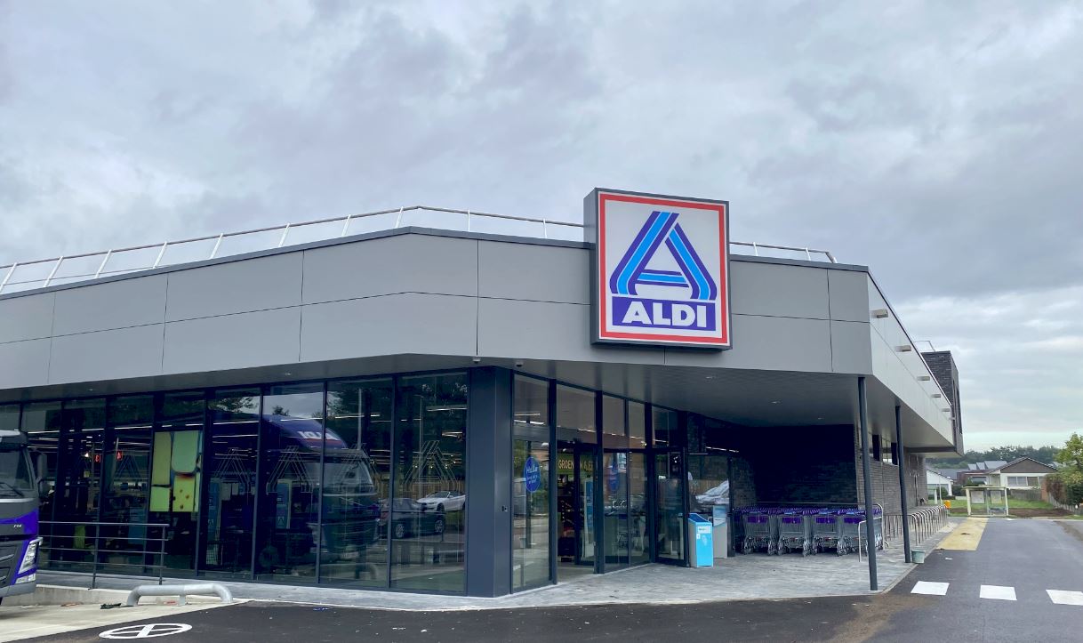 Nieuwe Aldi in centrum Olen, enkele honderden meters van oude ...