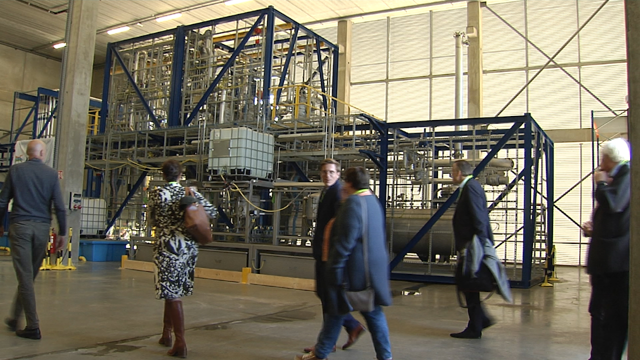 VITO bouwt installatie om chemicaliën uit planten te halen | RTV