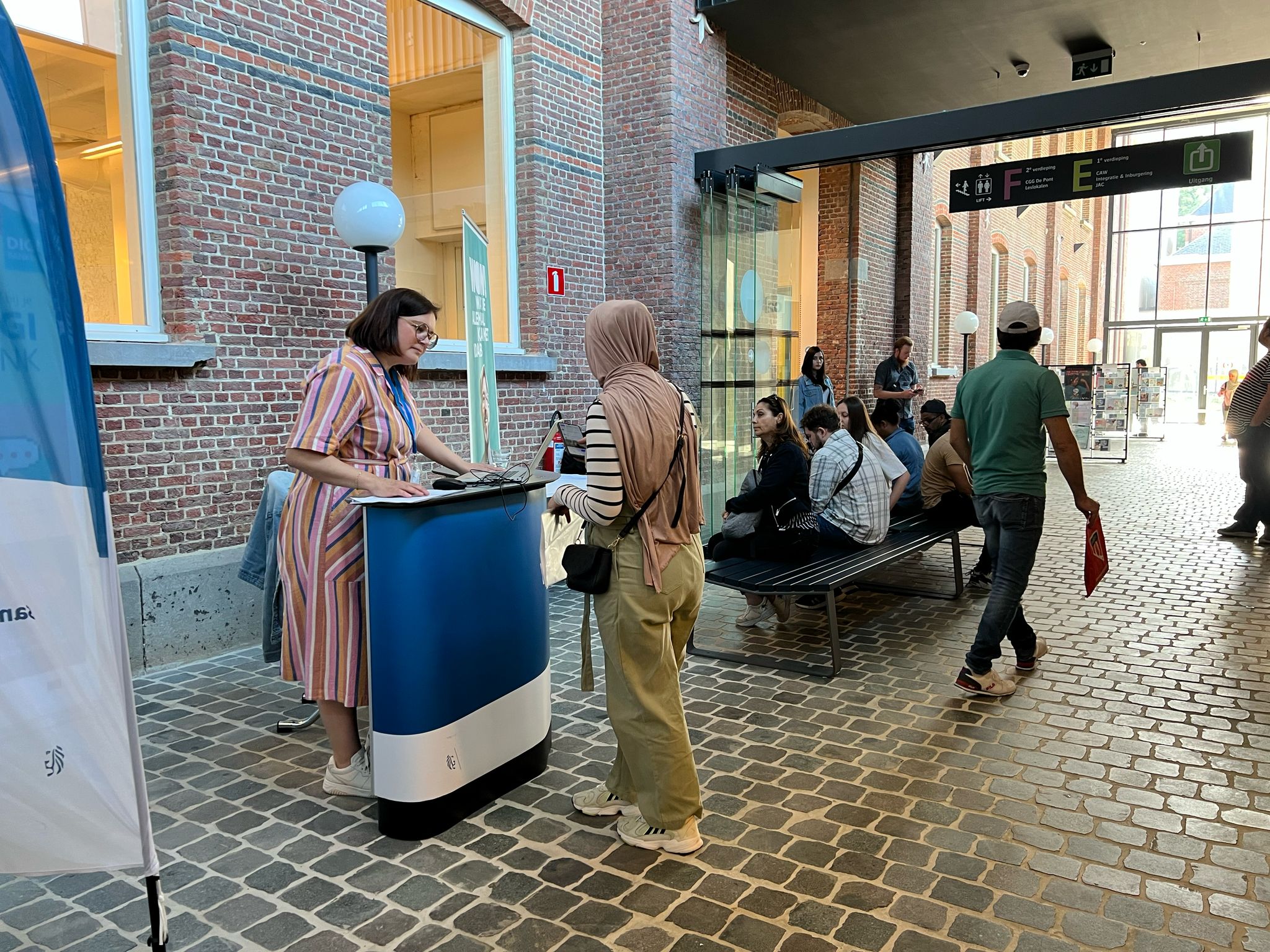 Stad en VDAB Lier houden jobdag voor lokale retailers en werkzoekenden ...