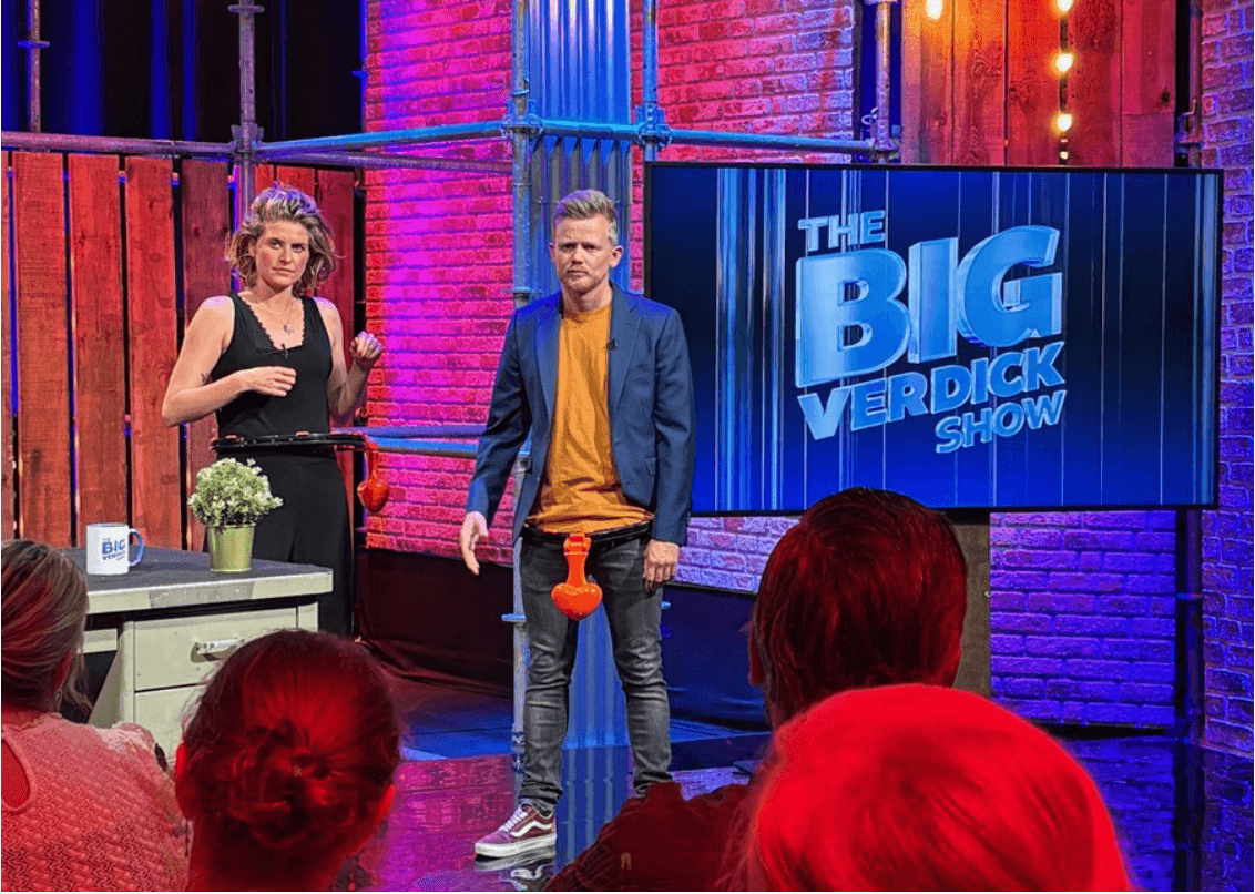 Nicht Charlotte en neef Jeroen Verdick samen op de planken in tv-show ...