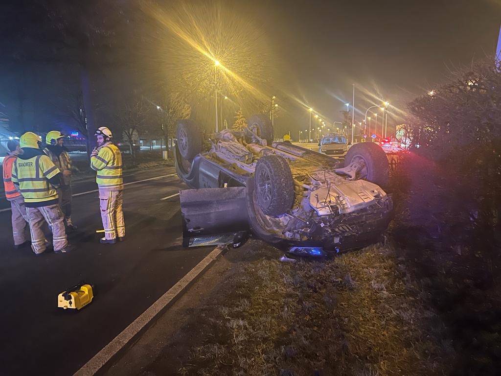 VIDEO - Gewonde bij spectaculaire crash in Geel | RTV