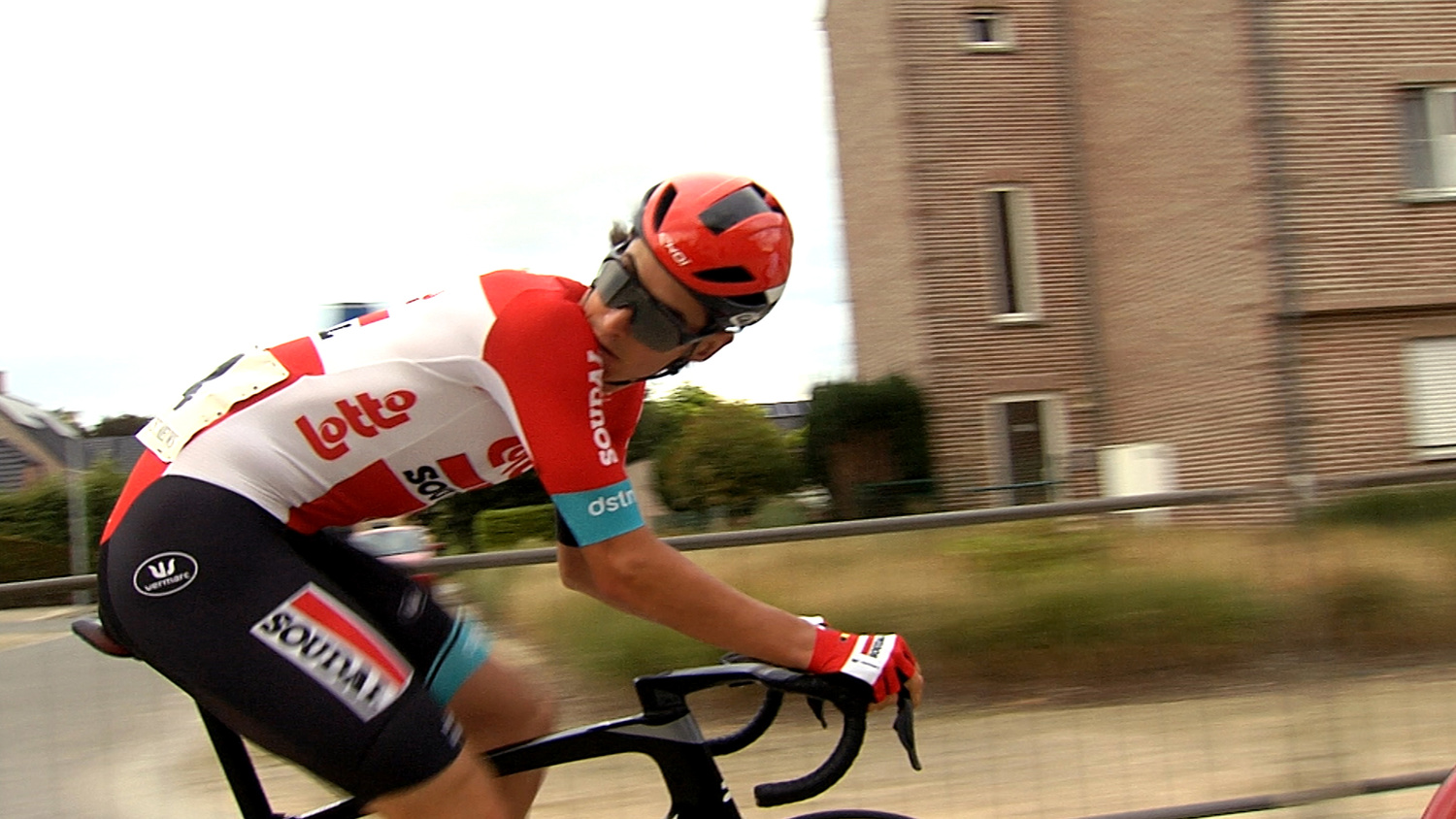 Lotto Dstny met Cedric Beullens en Frederik Frison naar de Omloop | RTV