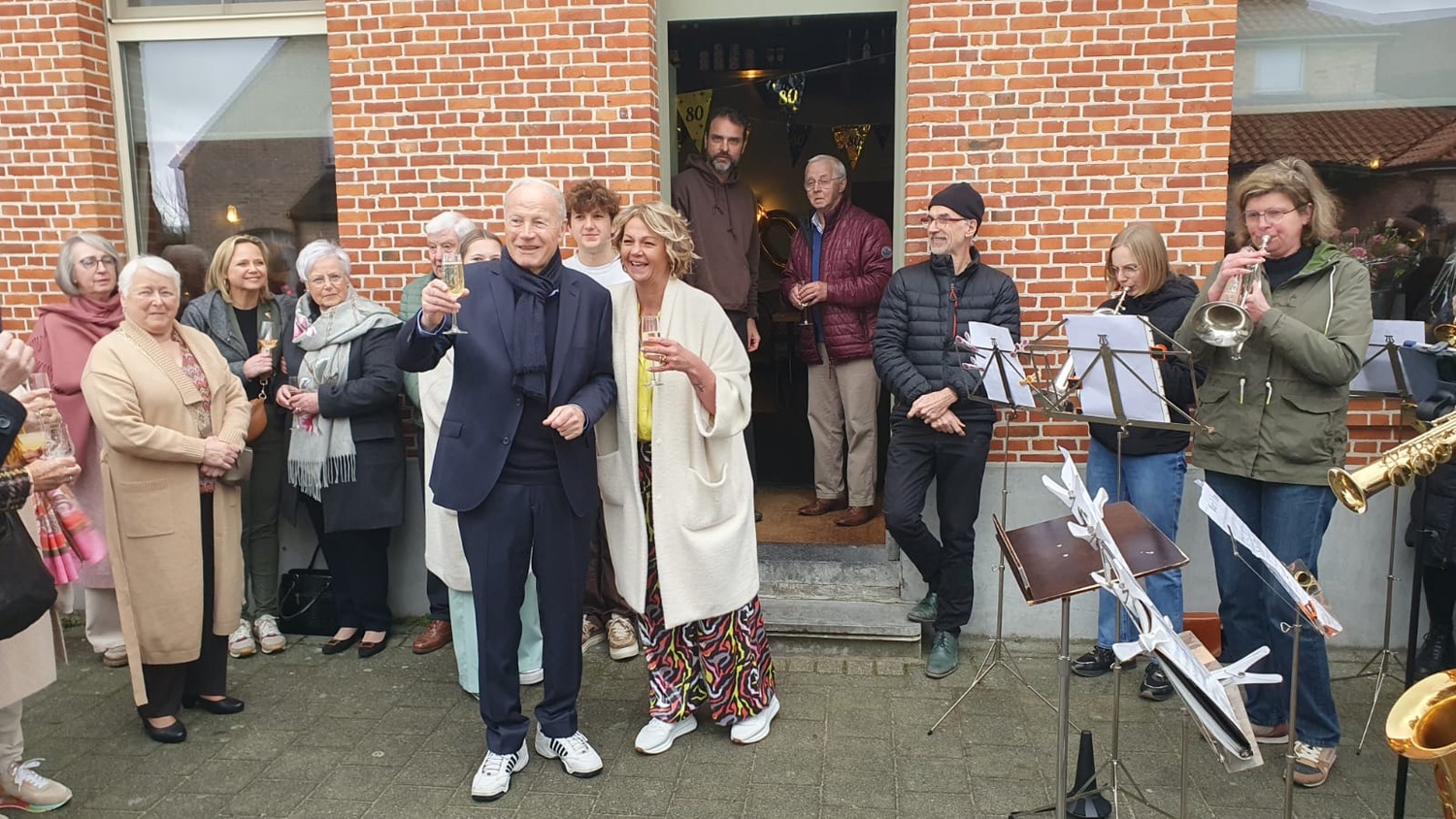 Marc Dex verrast voor tachtigste verjaardag | RTV