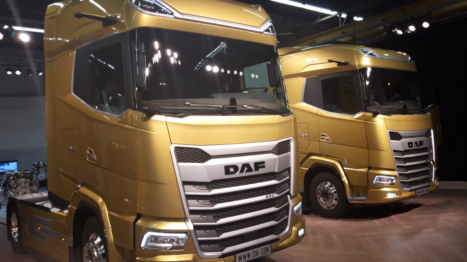 Nieuwe generatie DAF-vrachtwagens gekroond tot 'Green Truck 2023' | RTV