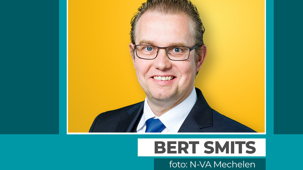 Bert Smits legt de eed af, vervangt Kuçam | RTV