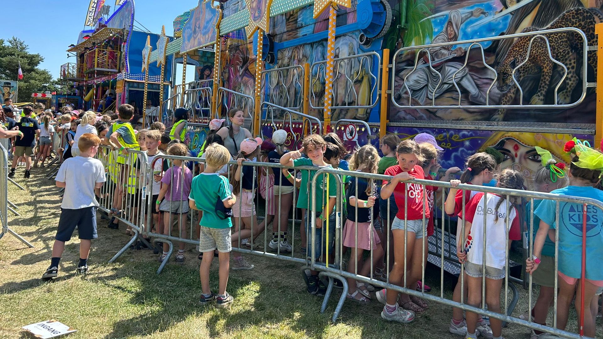 Bengelpop: kids hebben hun eigen Graspop in de Keiheuvel | RTV