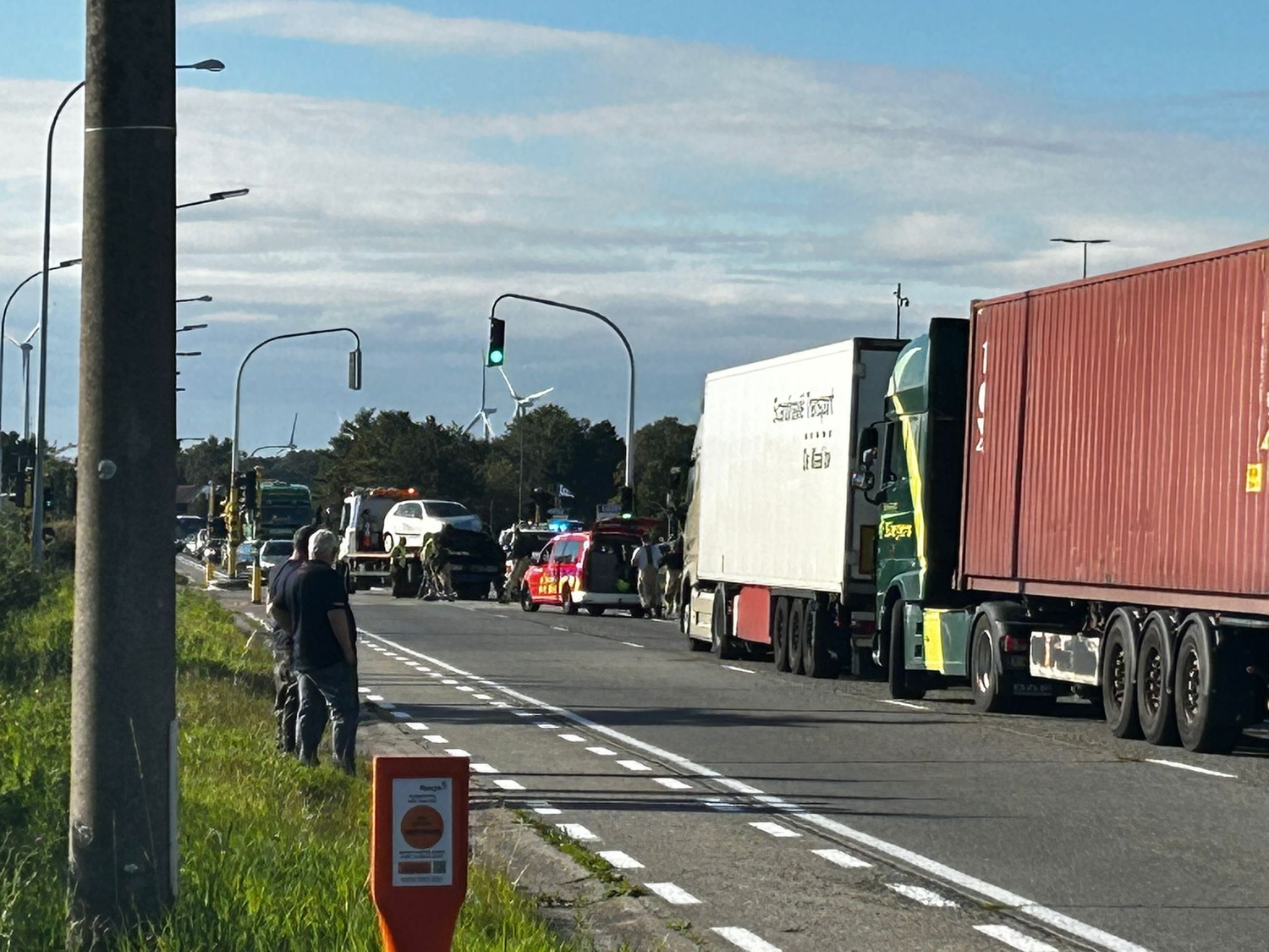 VIDEO: Botsing aan druk kruispunt in Oevel: lange file | RTV