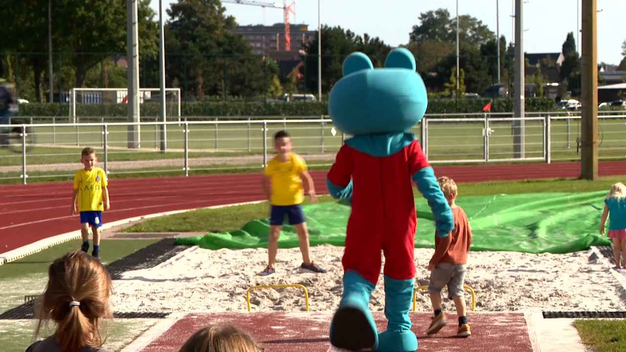 Stad Geel opent vernieuwd sportcomplex De Leunen met sportieve namiddag ...
