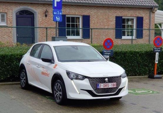 Voortaan ook autodelen in Meerhout: twee deelwagens beschikbaar | RTV