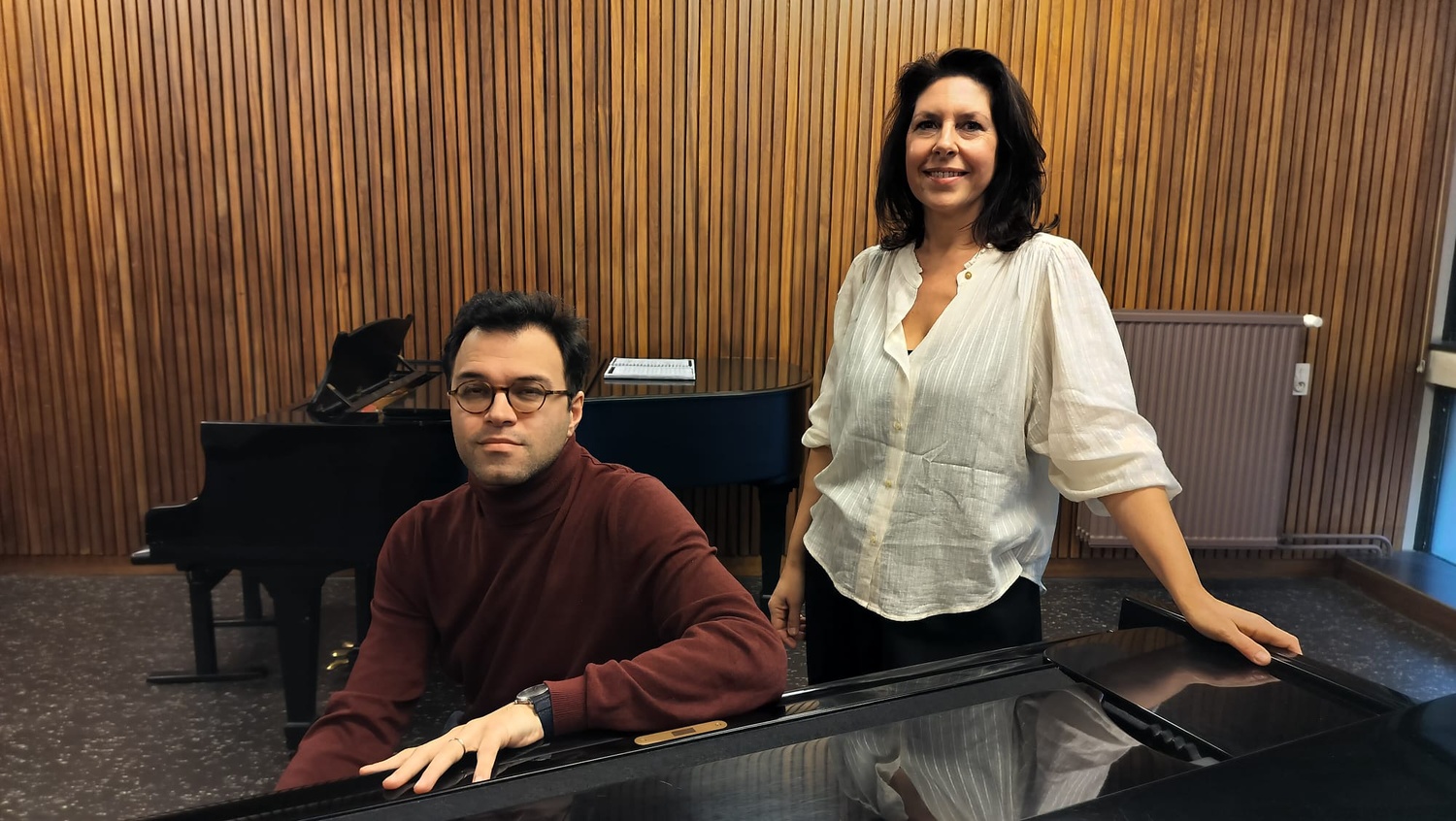 Tiny Bertels zingt Winterreise in musea en stations | RTV