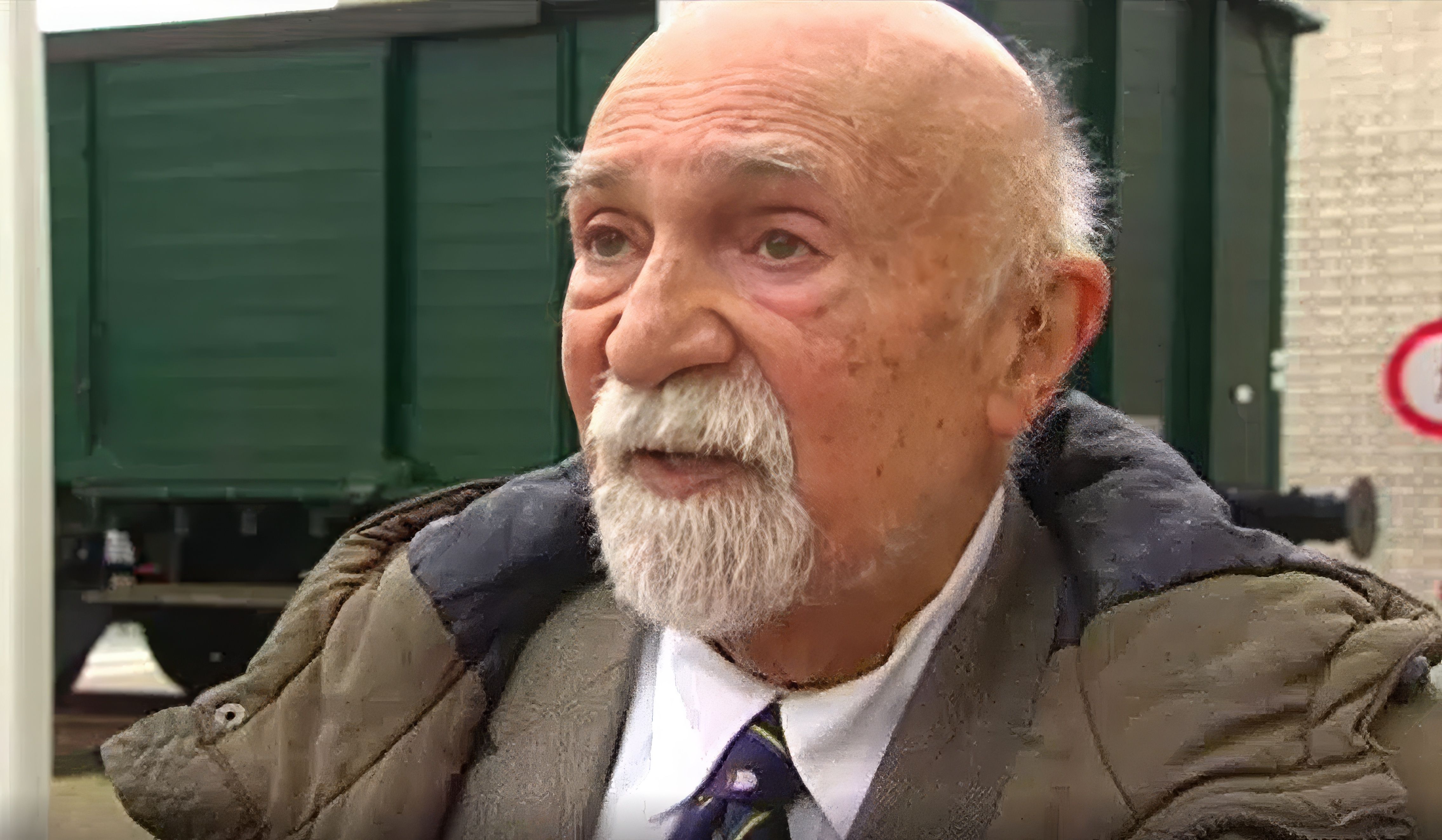 Holocaust-overlever Simon Gronowski krijgt ereteken van Koning Filip | RTV