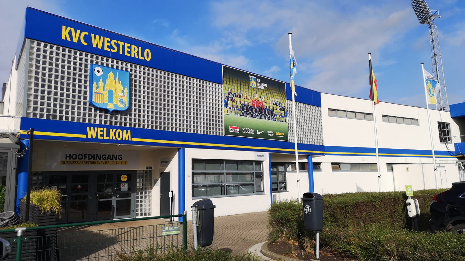 KVC Westerlo verkoopt tickets voor komende thuiswedstrijden aan 2 voor ...