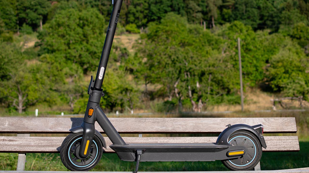 Elektrische steps gestolen bij bedrijf | RTV