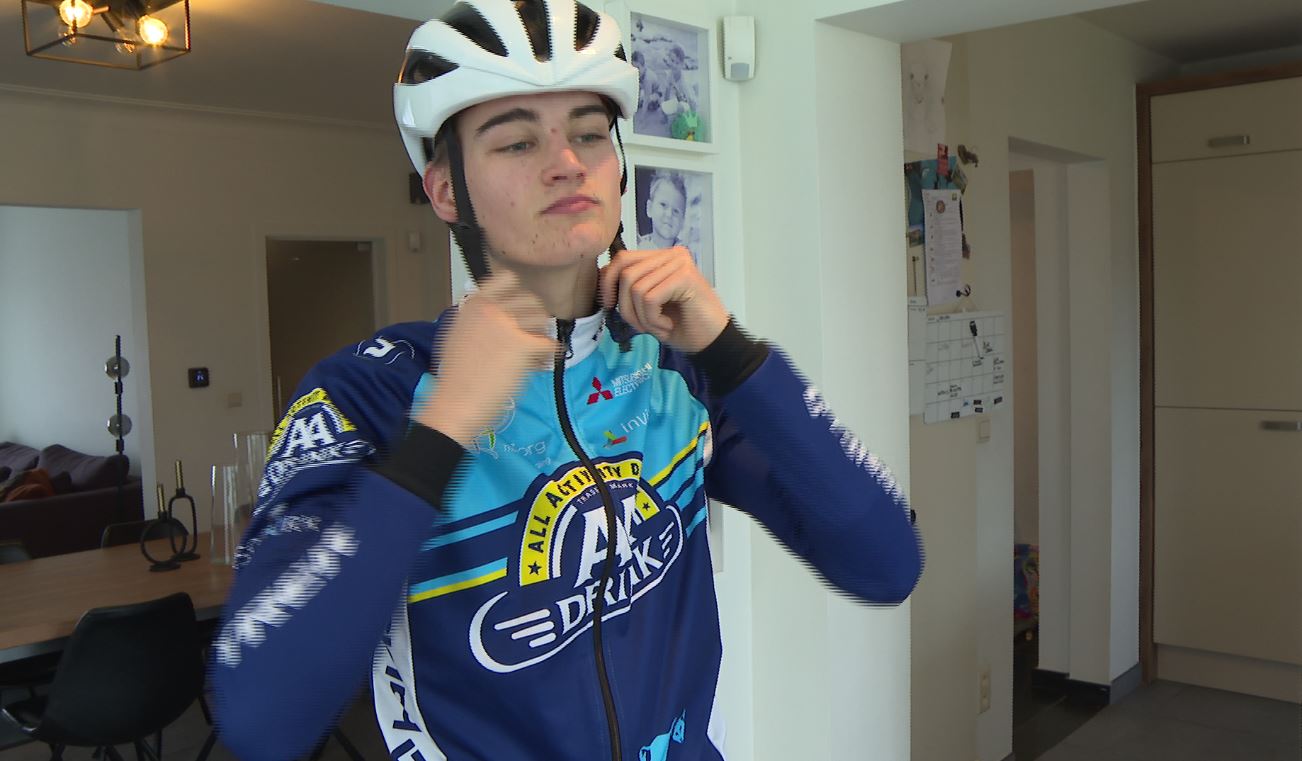 Senn Bossaerts dan toch niet naar WK veldrijden na sleutelbeenbreuk | RTV