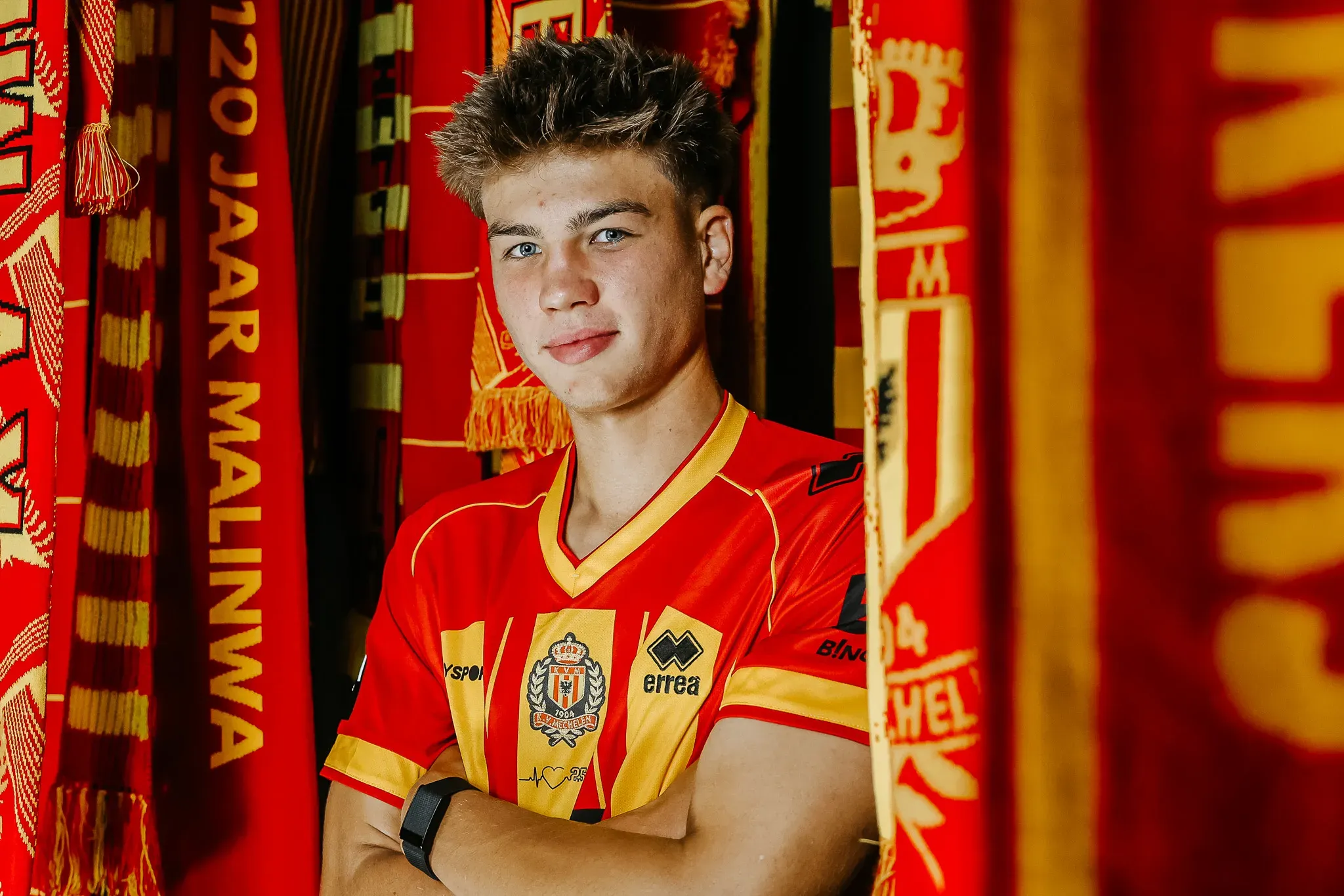 KV Mechelen gaat volop voor de jeugd: Ian Struyf (17) tekent ...