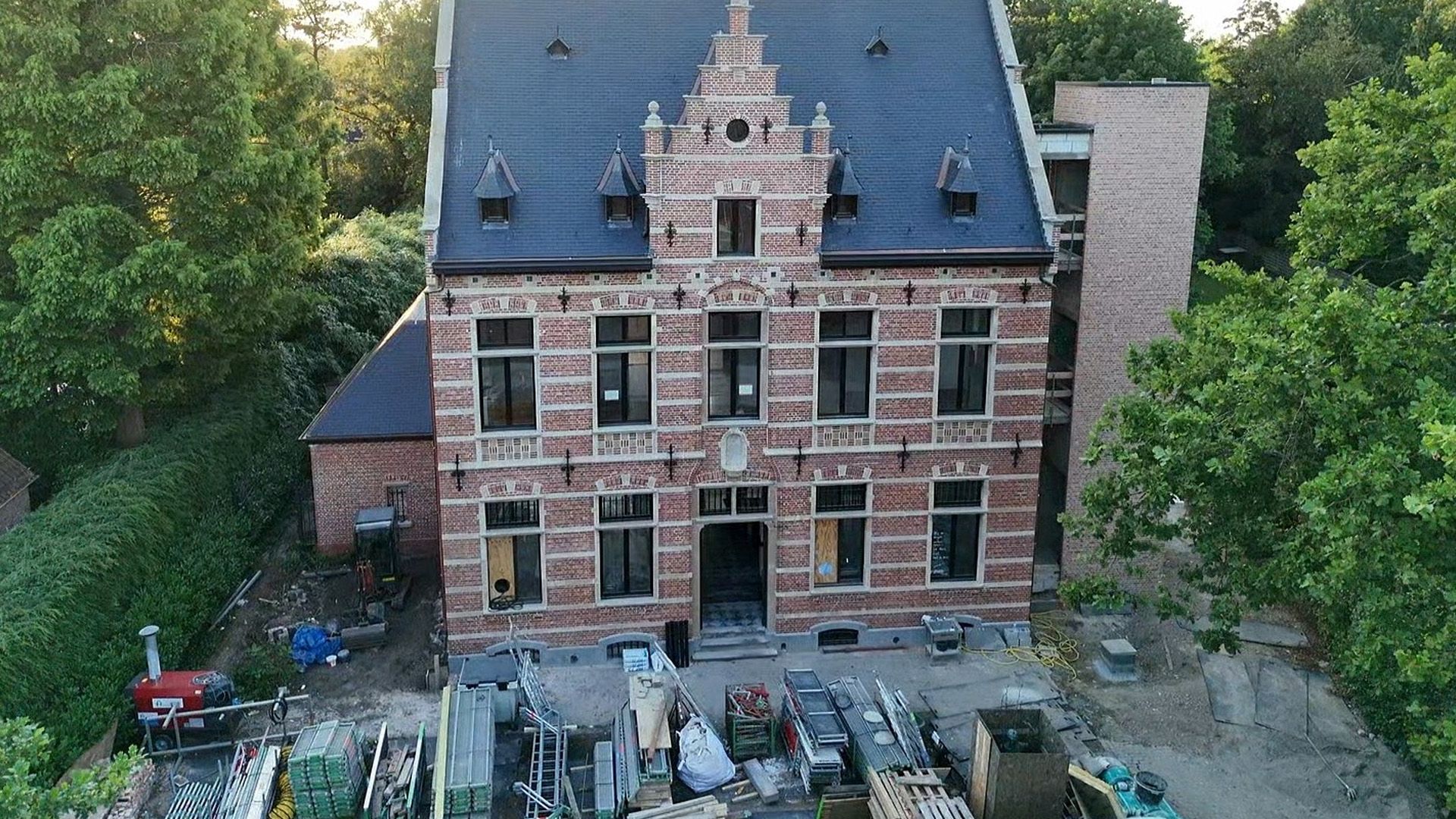 Opening Hofke van Chantraine uitgesteld naar november | RTV