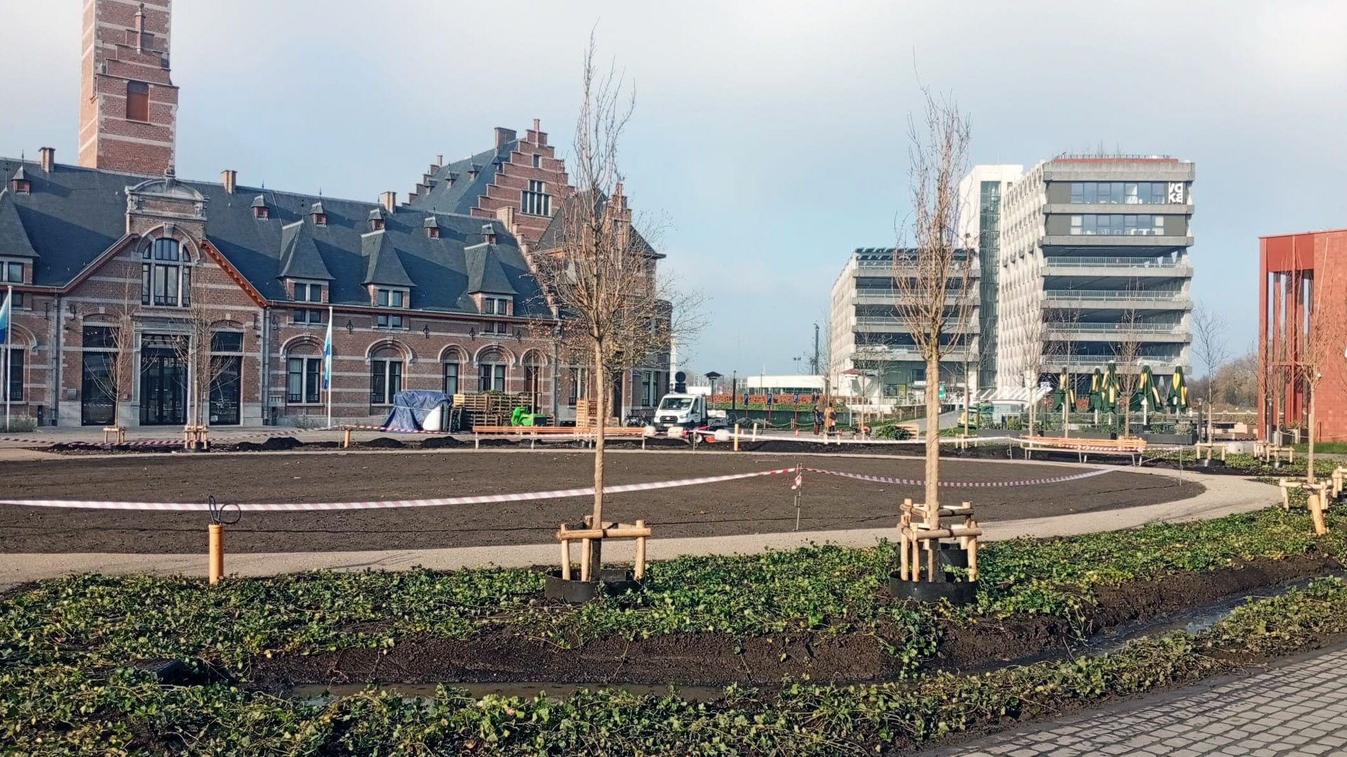 Autovrij Rode Kruisplein wordt nieuw kloppend hart van Mechelen-Noord | RTV