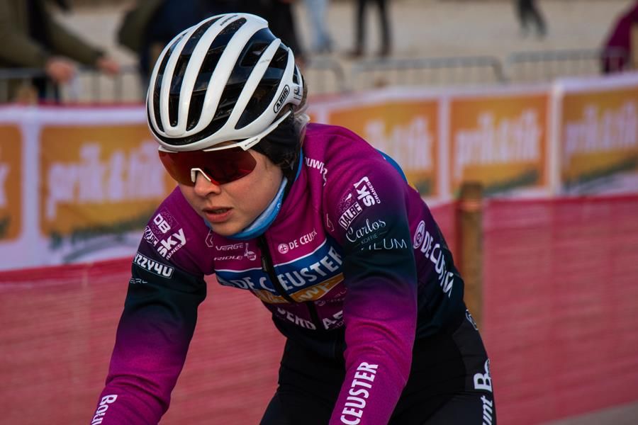 Laura Verdonschot neemt afscheid van internationale veldrittop in ...