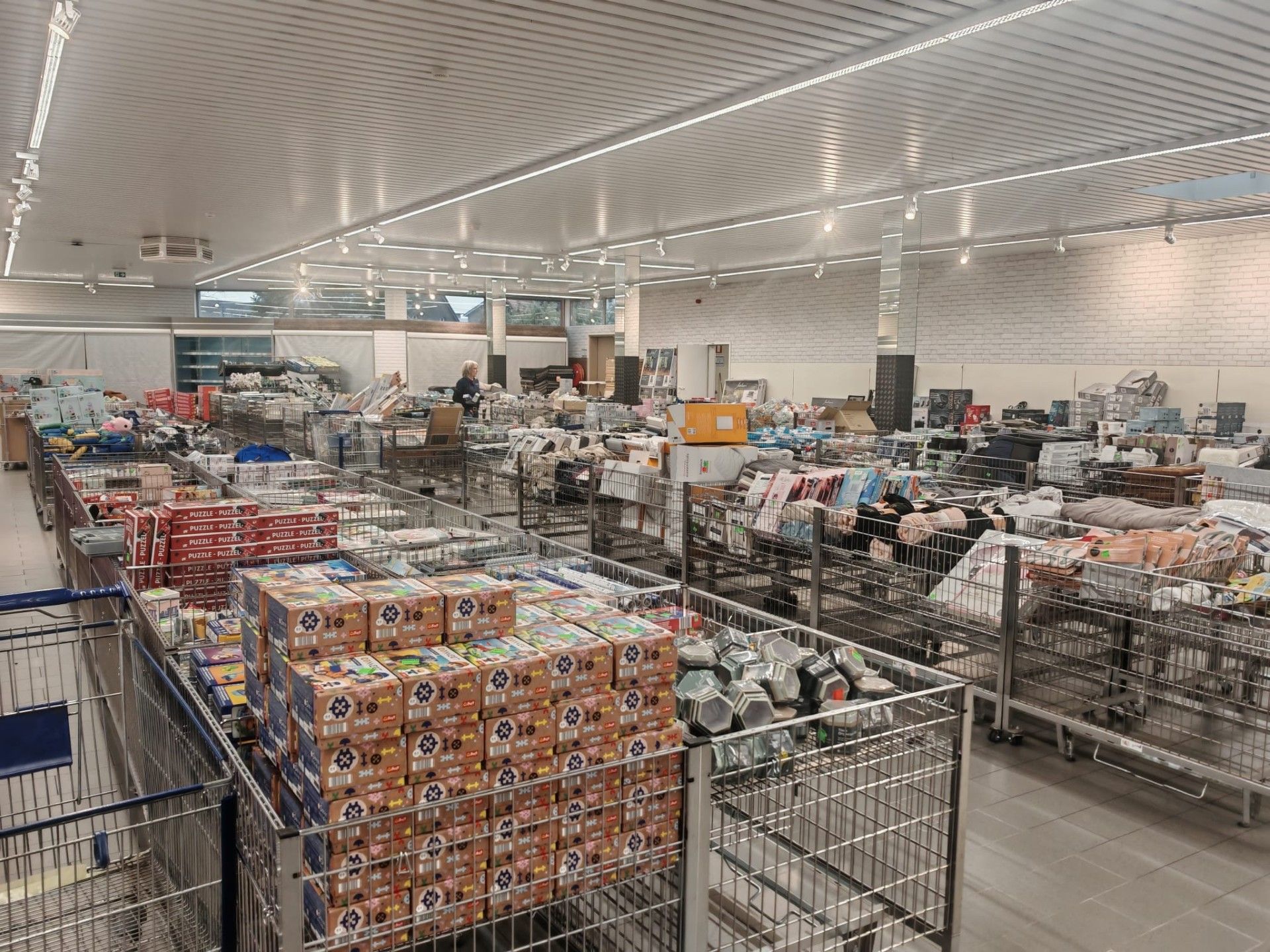 ALDI opent een outlet in Veerle-Laakdal | RTV