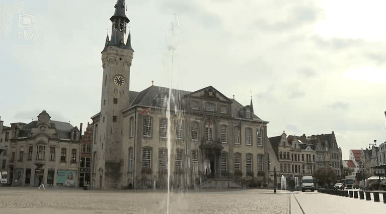 Linksafstrook aan kruispunt Ring-Antwerpsesteenweg wordt langer | RTV