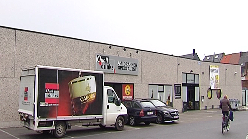 19-jarige overvaller Quali Drinks opgepakt | RTV
