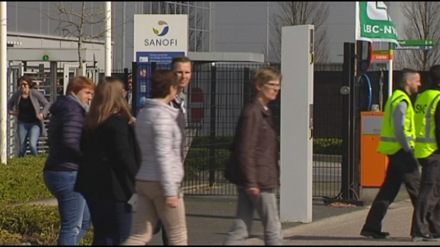 Personeel Sanofi Geel legt spontaan werk neer | RTV
