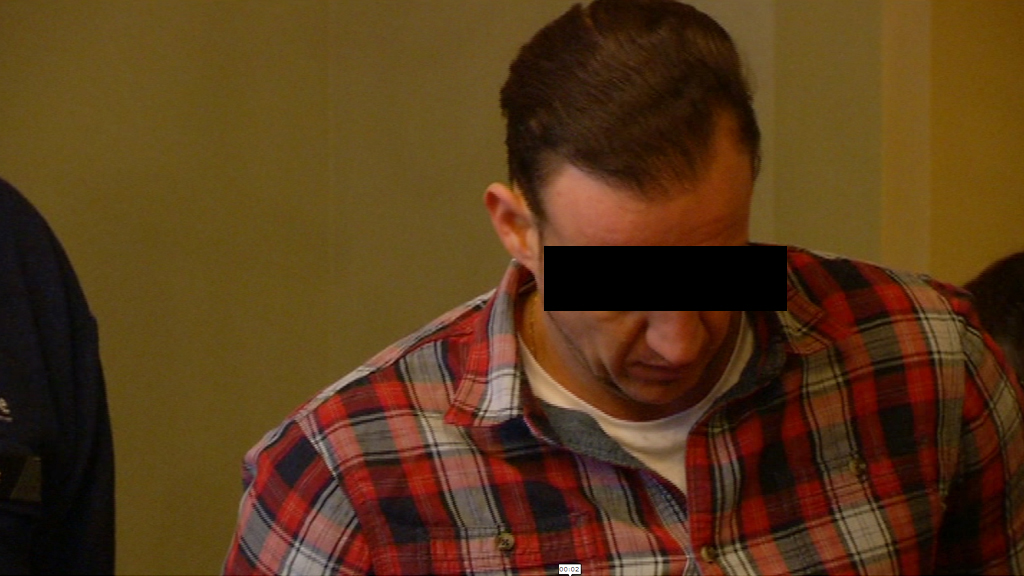 18 jaar cel voor man die echtgenote doodstak in Noorderwijk | RTV