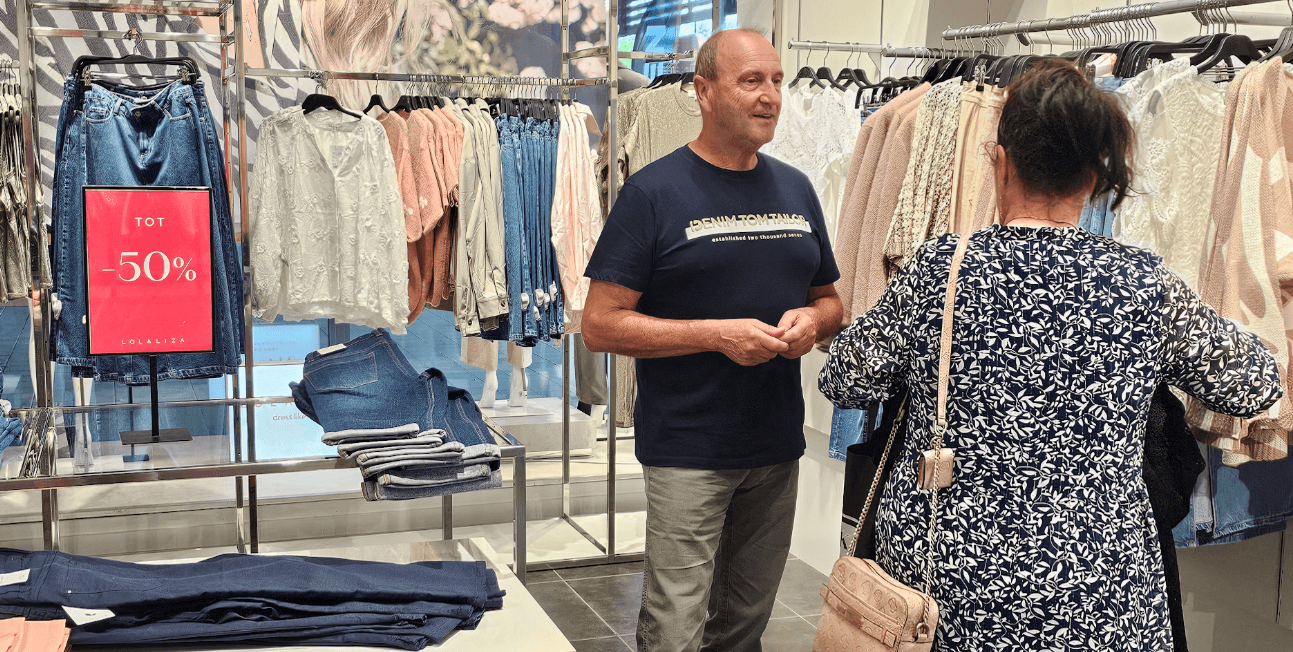 Laatste dag zomerkoopjes: "Verdeeld beeld in Olen Shoppingpark" | RTV