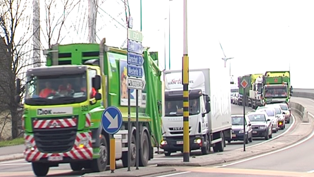 Fly-over Oevel twee nachten dicht | RTV