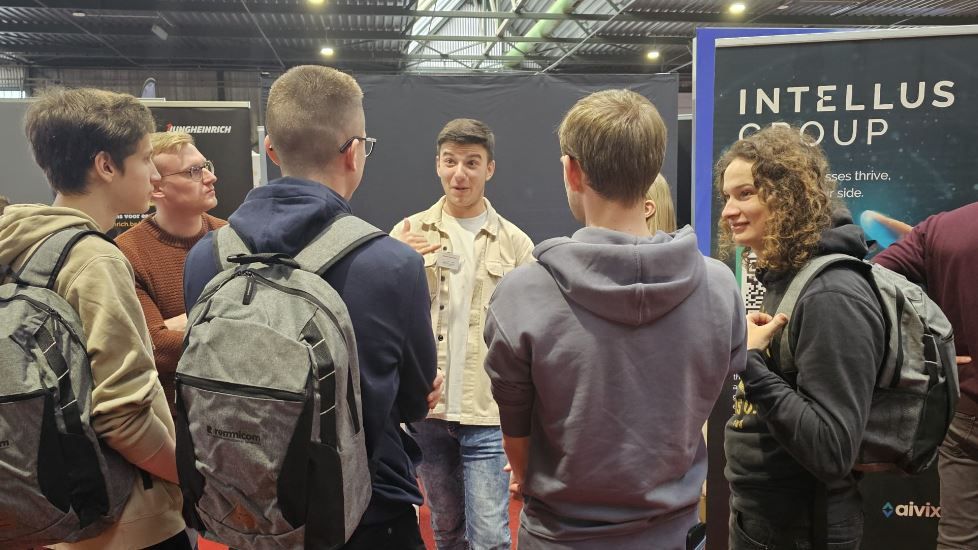 Regio Neteland houdt grote jobbeurs met focus op laaggeschoolden | RTV