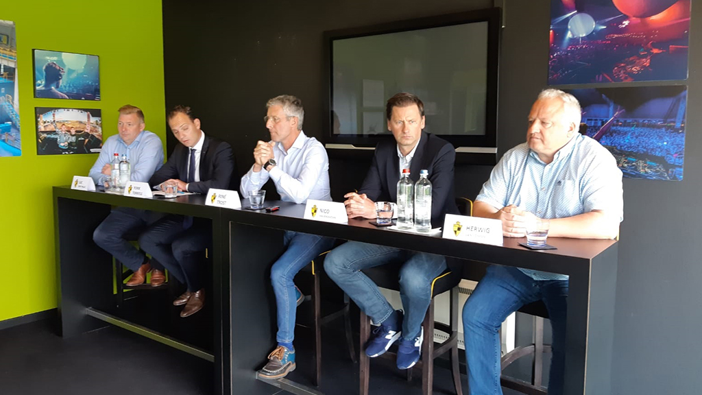 Lierse Kempenzonen stelt trainer René Trost voor | RTV