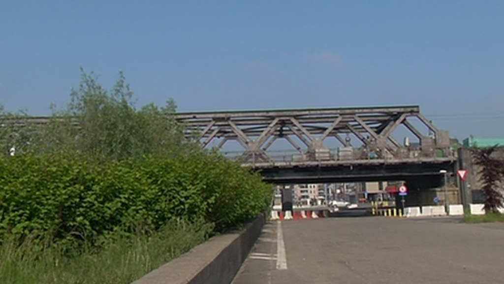 Oude Scheldebrug opnieuw 15 maanden dicht | RTV