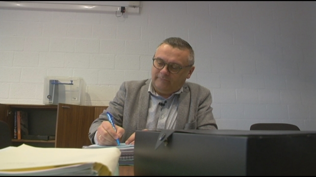 Luc De Boeck verhuist met pijn in het hart uit gemeentehuis | RTV