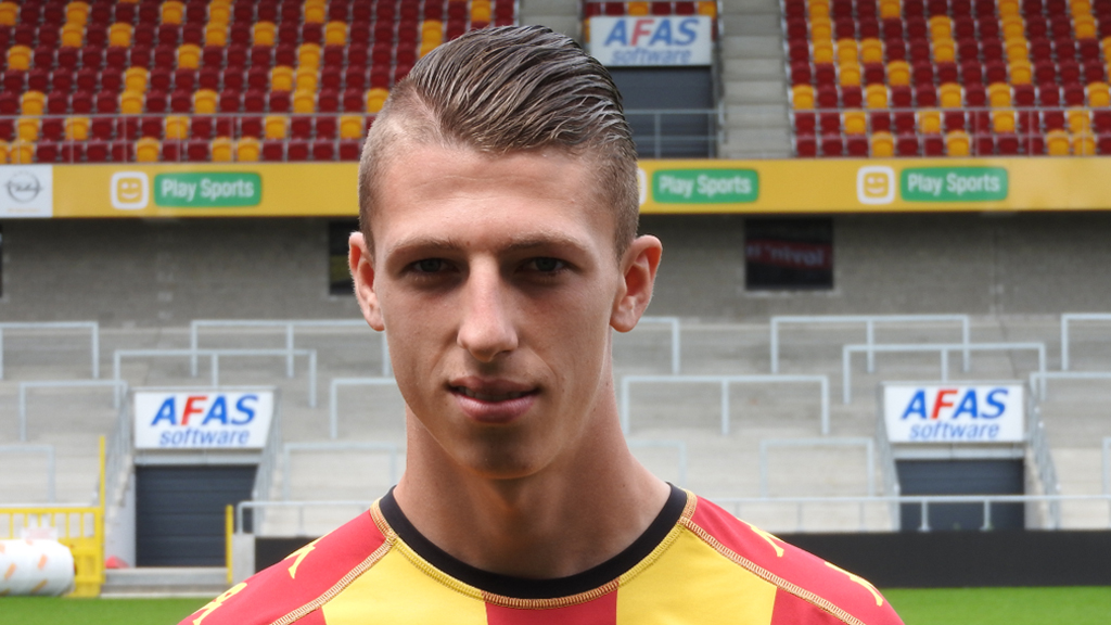 Lyra-Lierse trekt aanvaller Jordy Peffer aan | RTV