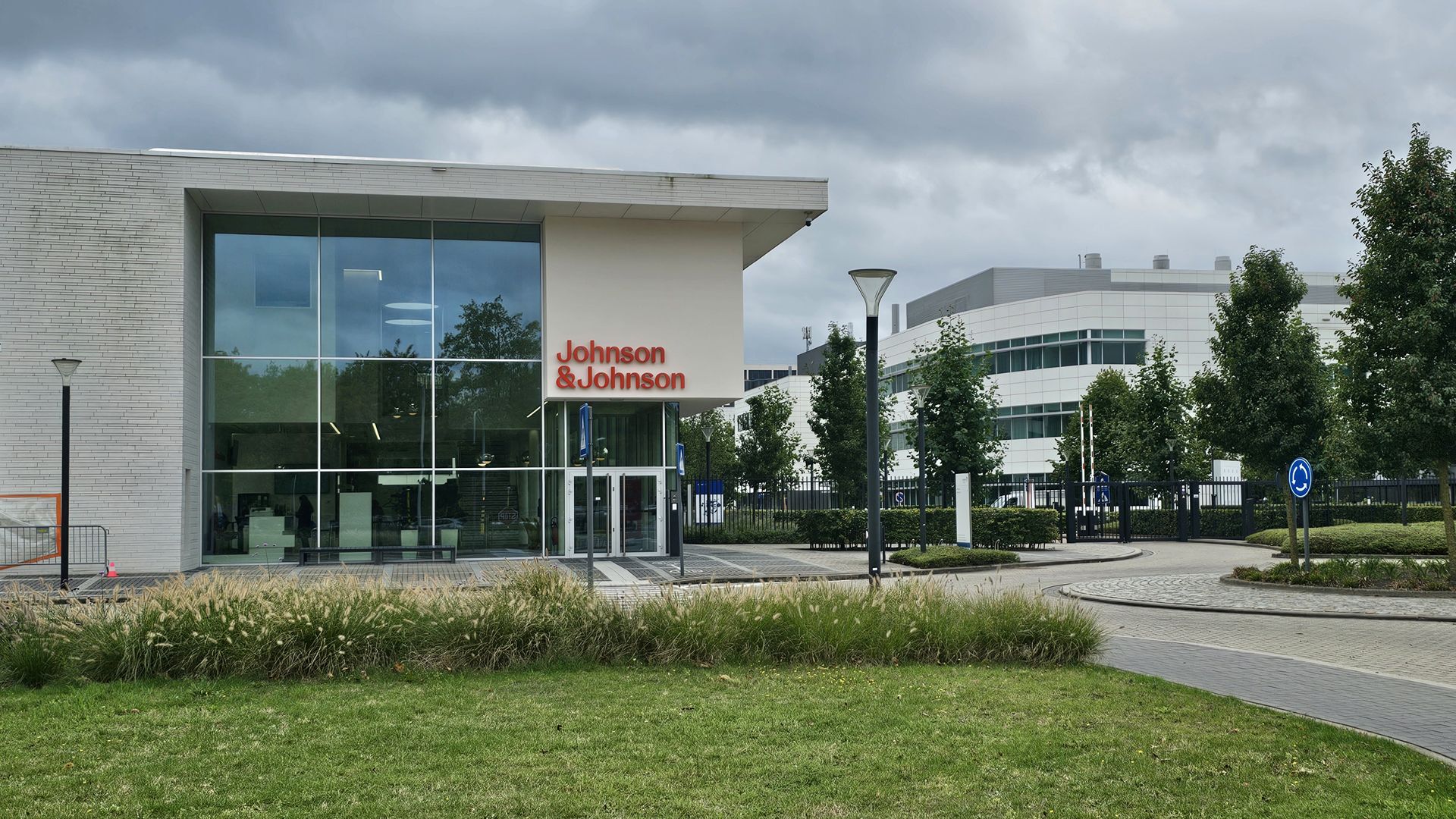 Tot 148 banen bedreigd bij Janssen Pharmaceutica in Beerse | RTV