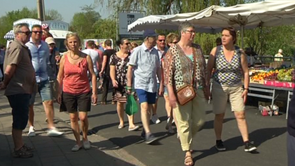 Stralende zon lokt 30.000 bezoekers naar Posse Leest | RTV
