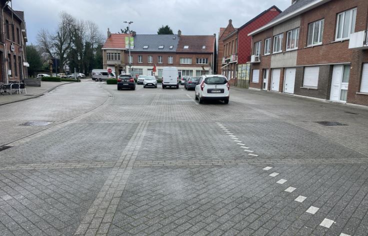 Balen wil parking aan de Olmense Markt verkopen: compensatie voor ...