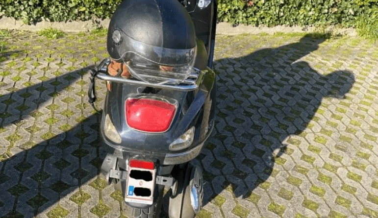 Opgedreven bromfiets in beslag genomen “Brommer scheurt tegen 68 km/u ...